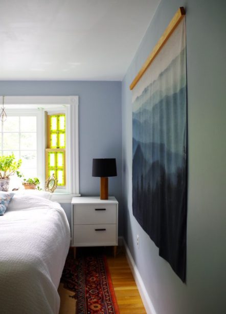 How To Decorate Dorm Walls Without Damaging Them | Havenly Interior Design Blog