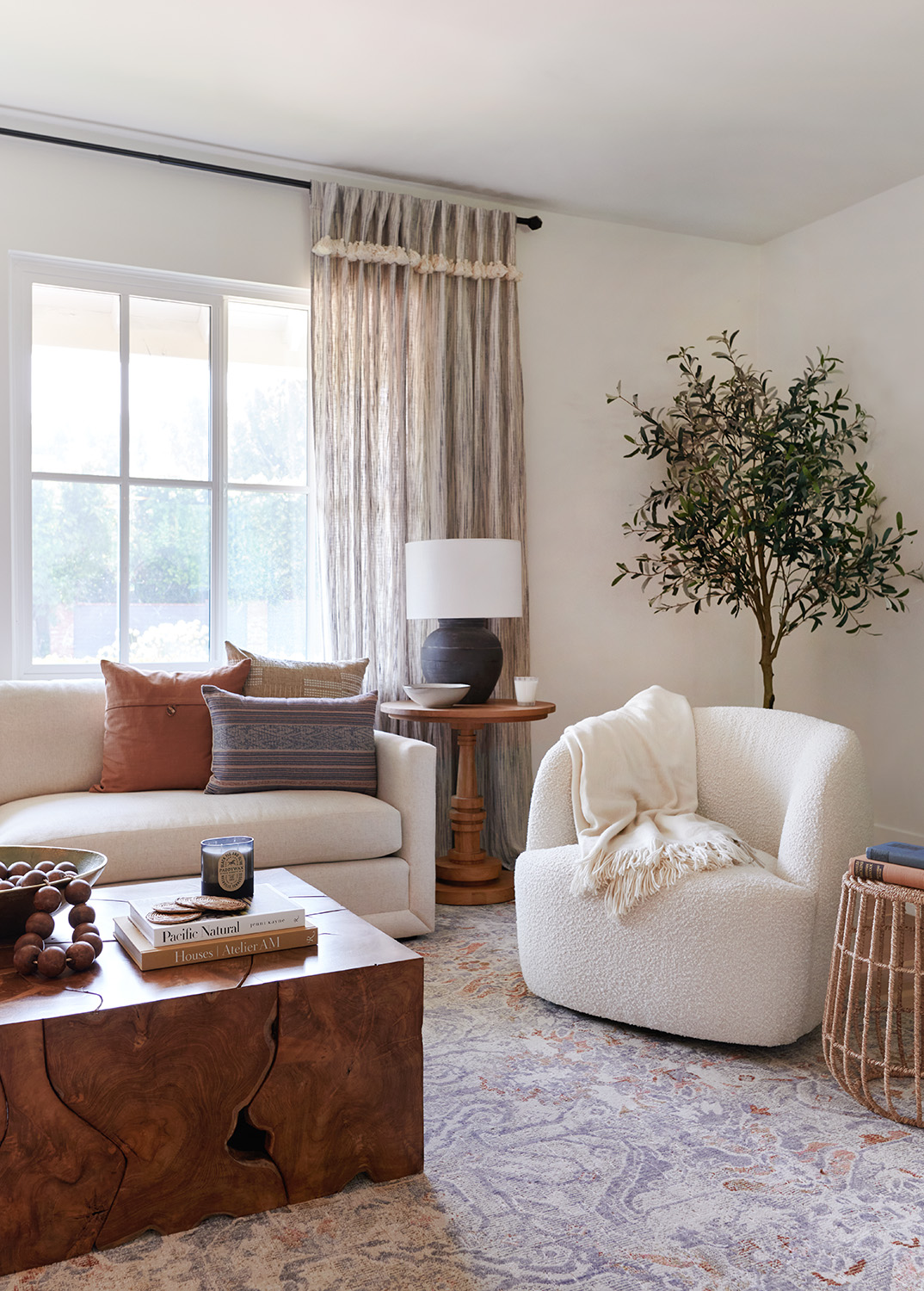 Our Top 10 Cozy Spaces That Are Filled With Chic Fall Decor Inspo ...