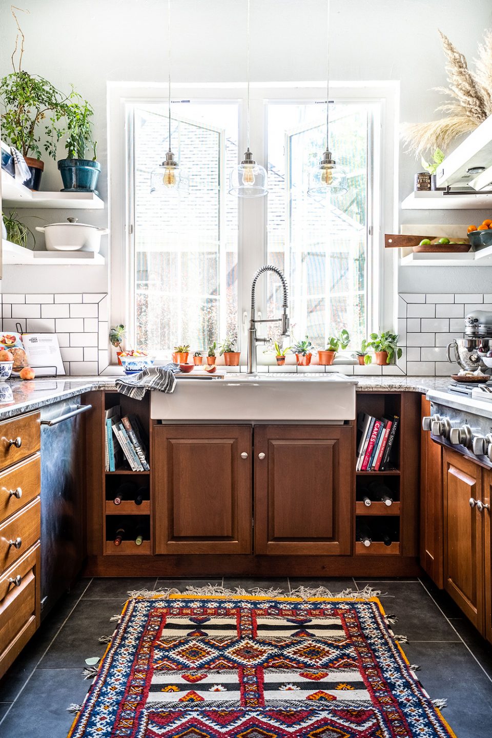 11 Stylish Open Shelf Kitchen Ideas We Love | Havenly Blog | Havenly ...