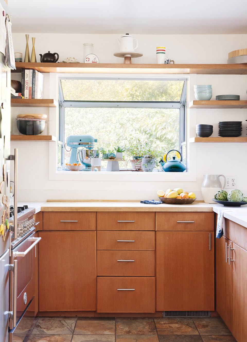 11 Stylish Open Shelf Kitchen Ideas We Love | Havenly Blog | Havenly ...