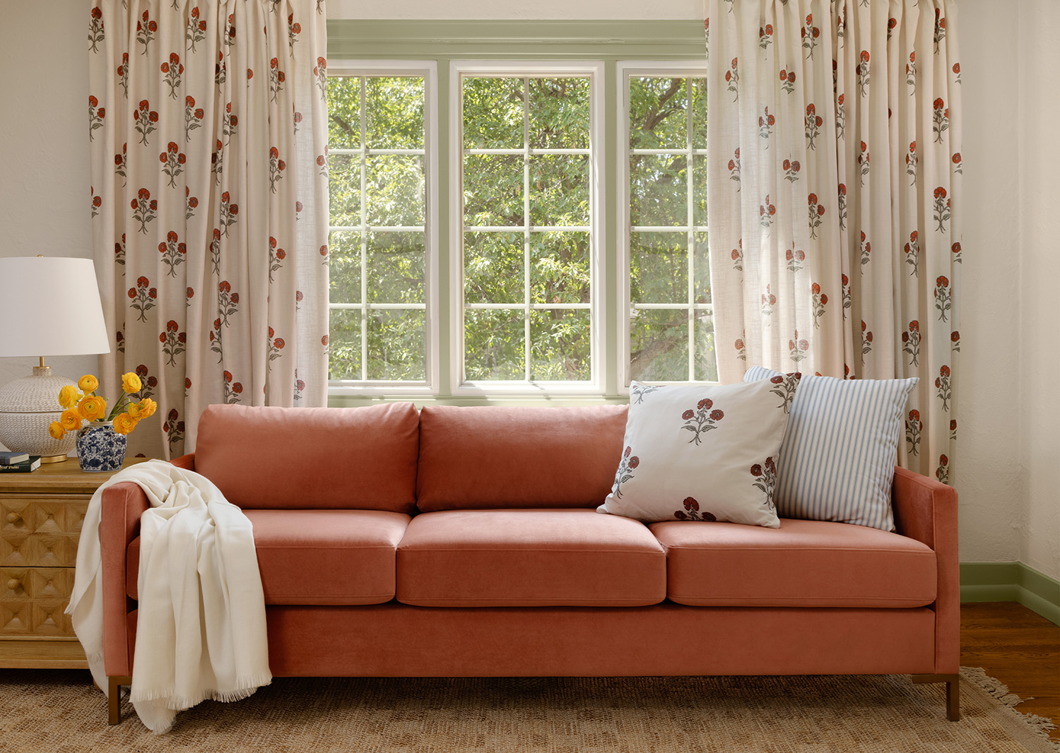 Pattern Drenching Is the "Ugly" Maximalist Trend We Love | Havenly ...